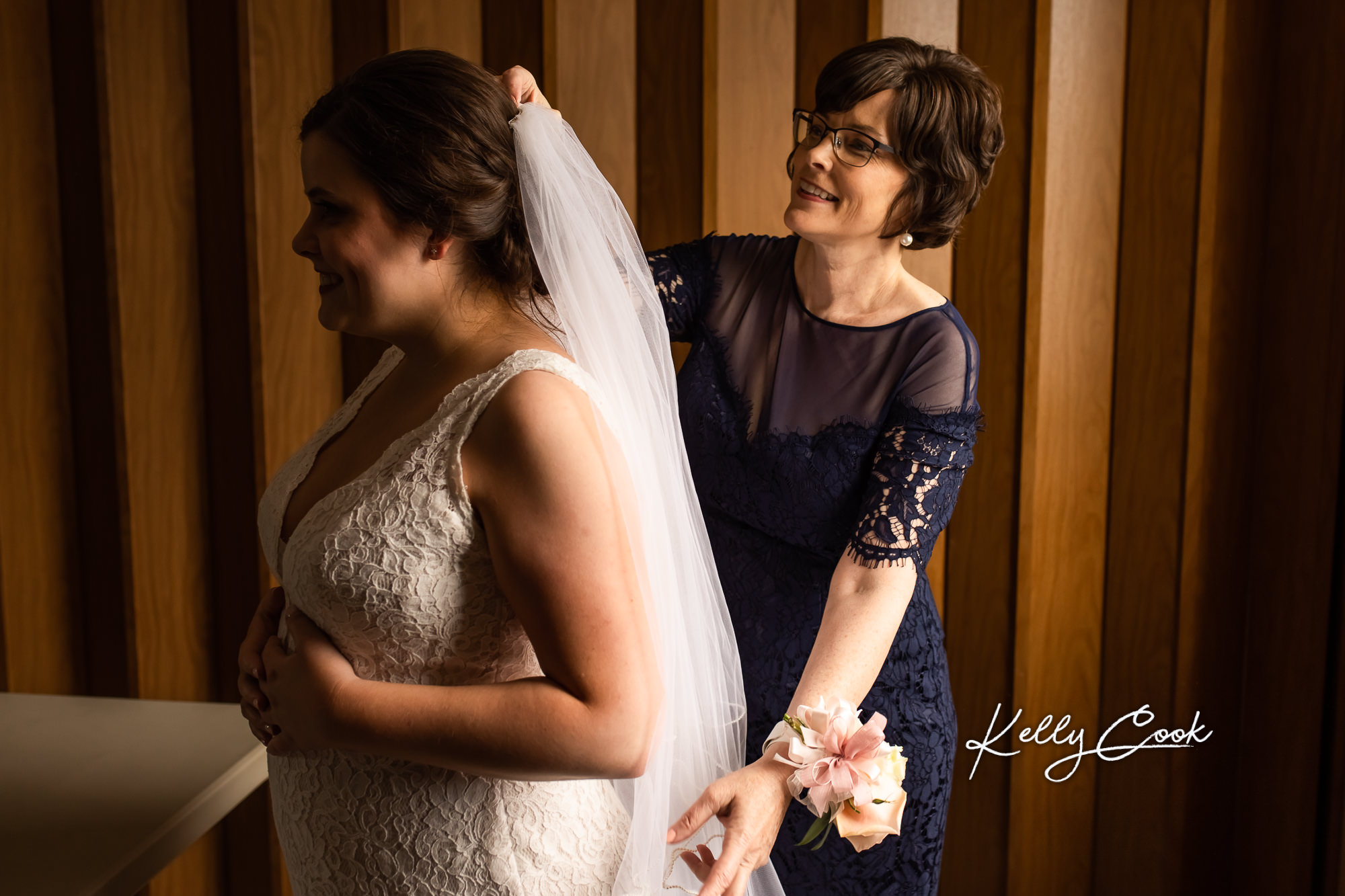 Intimate Wedding Ceremony | Maria & Ryan - kellycookphoto.com