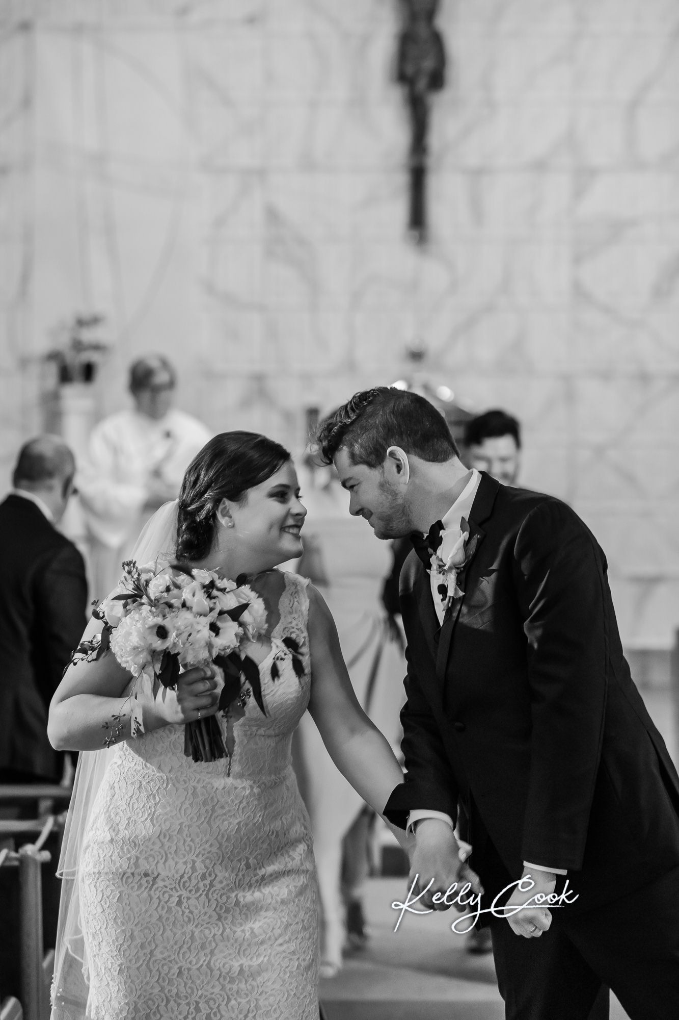 Intimate Wedding Ceremony | Maria & Ryan - kellycookphoto.com